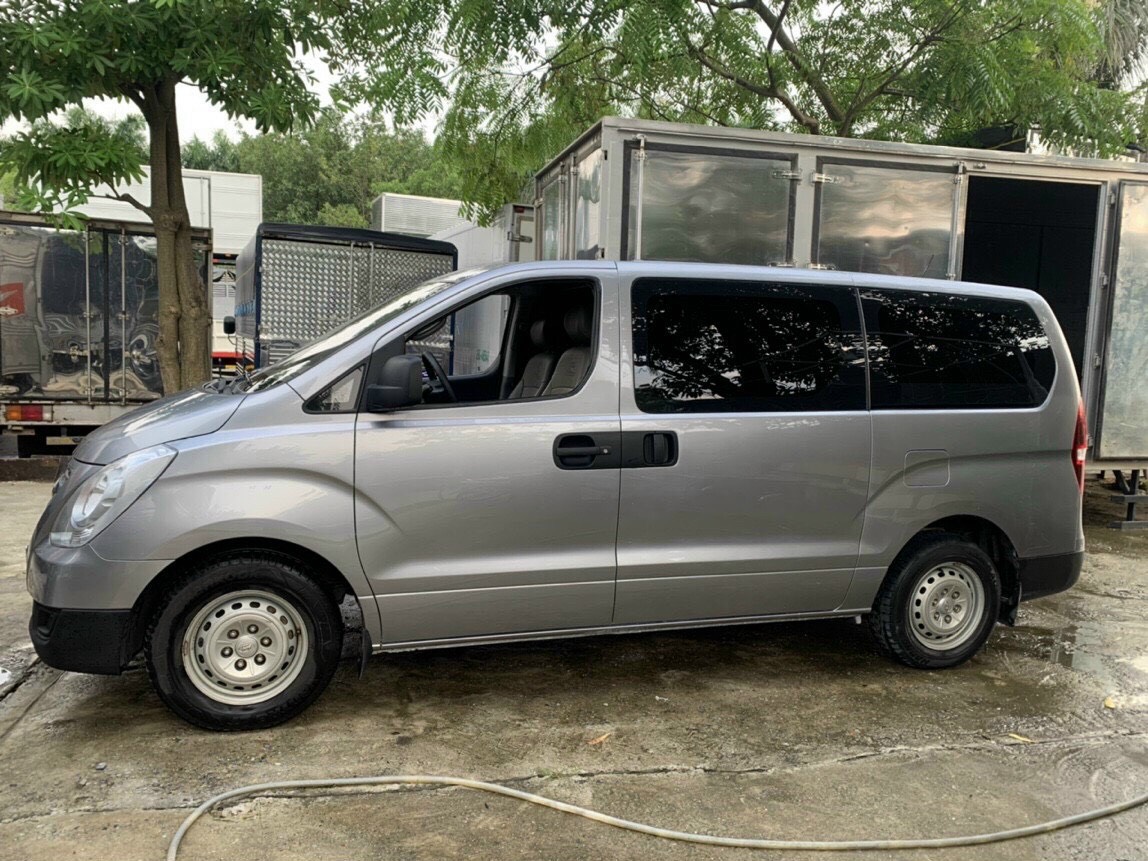 GIÁ MUA BÁN XE HYUNDAI STAREX CŨ